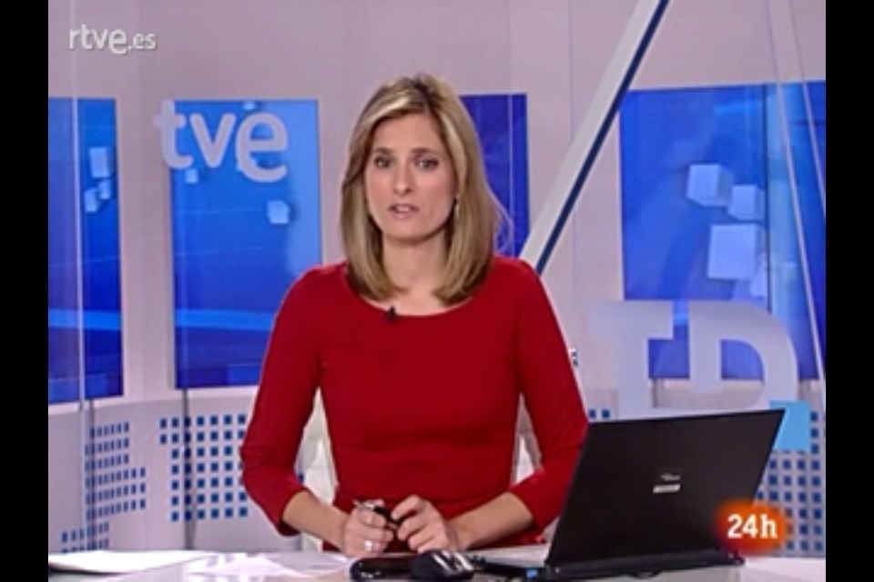 vuesalatele: 2011 12 02 @06H30 - ANA ROLDAN - TVE 24H - TELEDIARIO