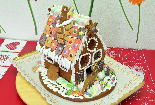 Lilian's Baking Inspiration: Lebkuchenhaus II