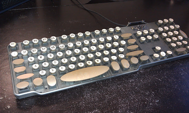 Nerd Rendezvous: Steampunk Keyboard Mod