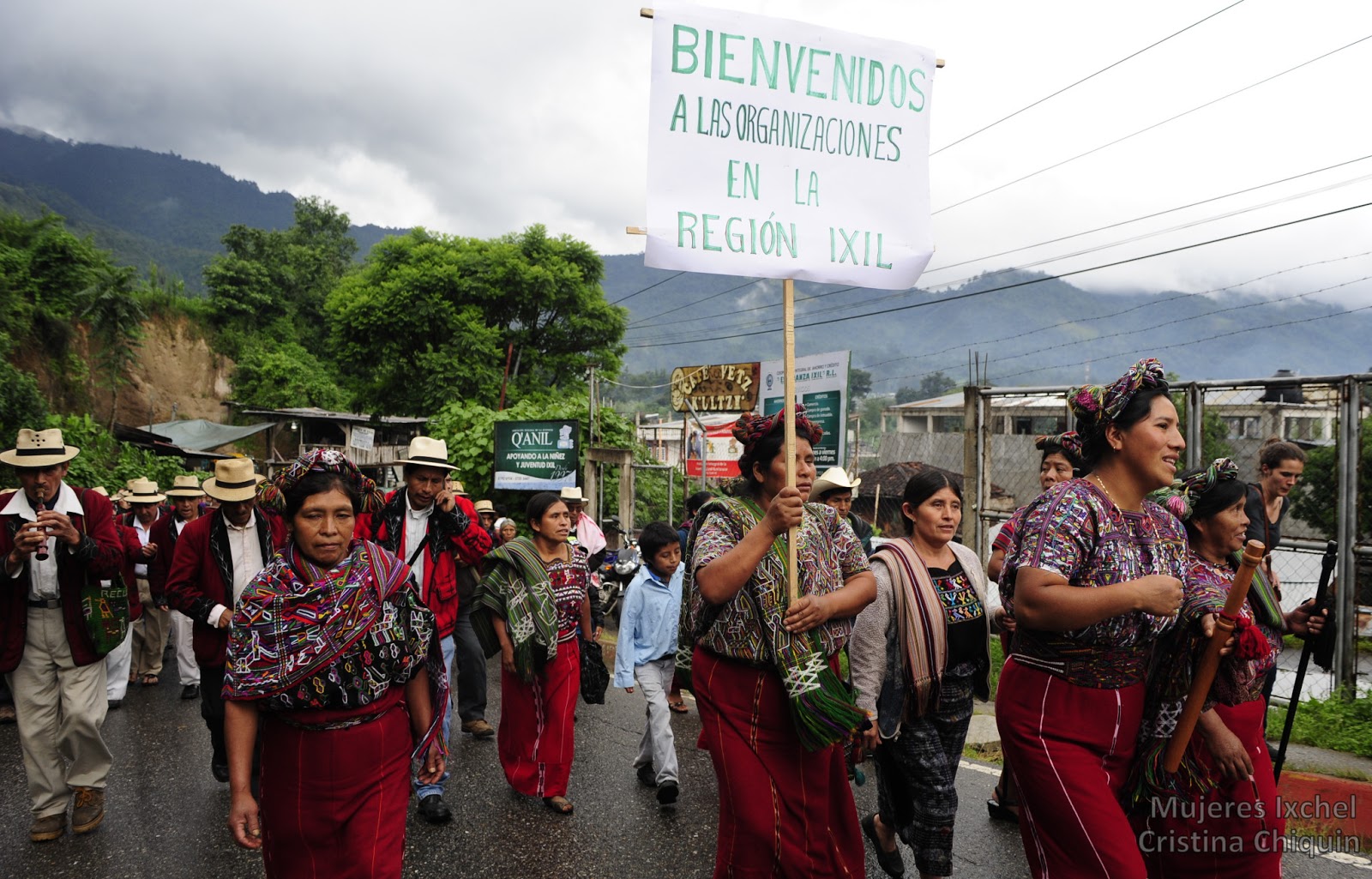 Prensa Comunitaria : La dignidad amaneció en los ojos del pueblo Ixil