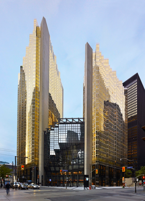 The Project of Rodolfo: The Mystery of the Golden Building