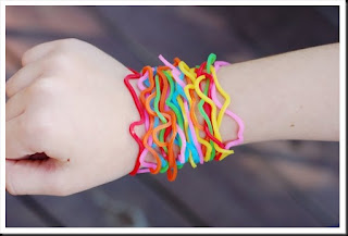 Mall of Style: Silly Bandz - How the Big Trend Wave begun
