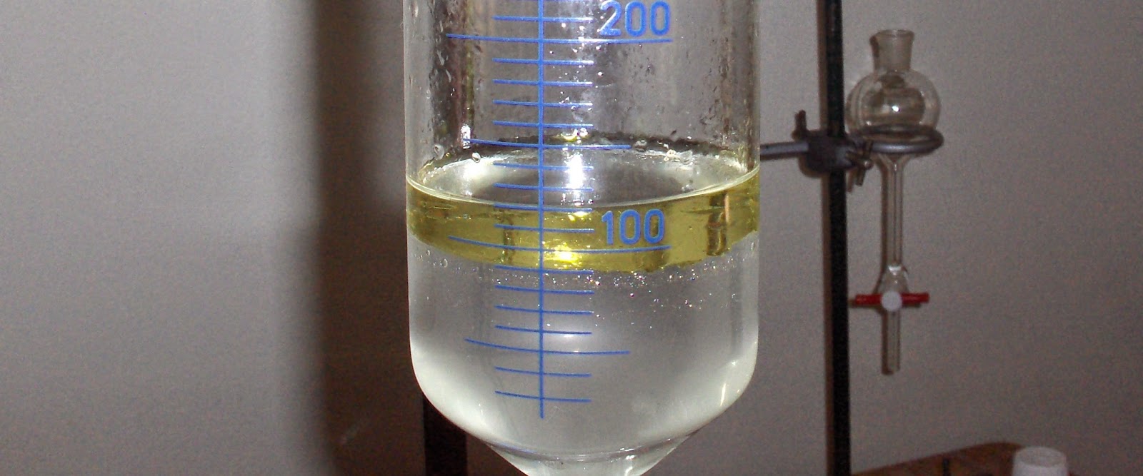 indekoperenketel: Lavendel destilleren in opdracht