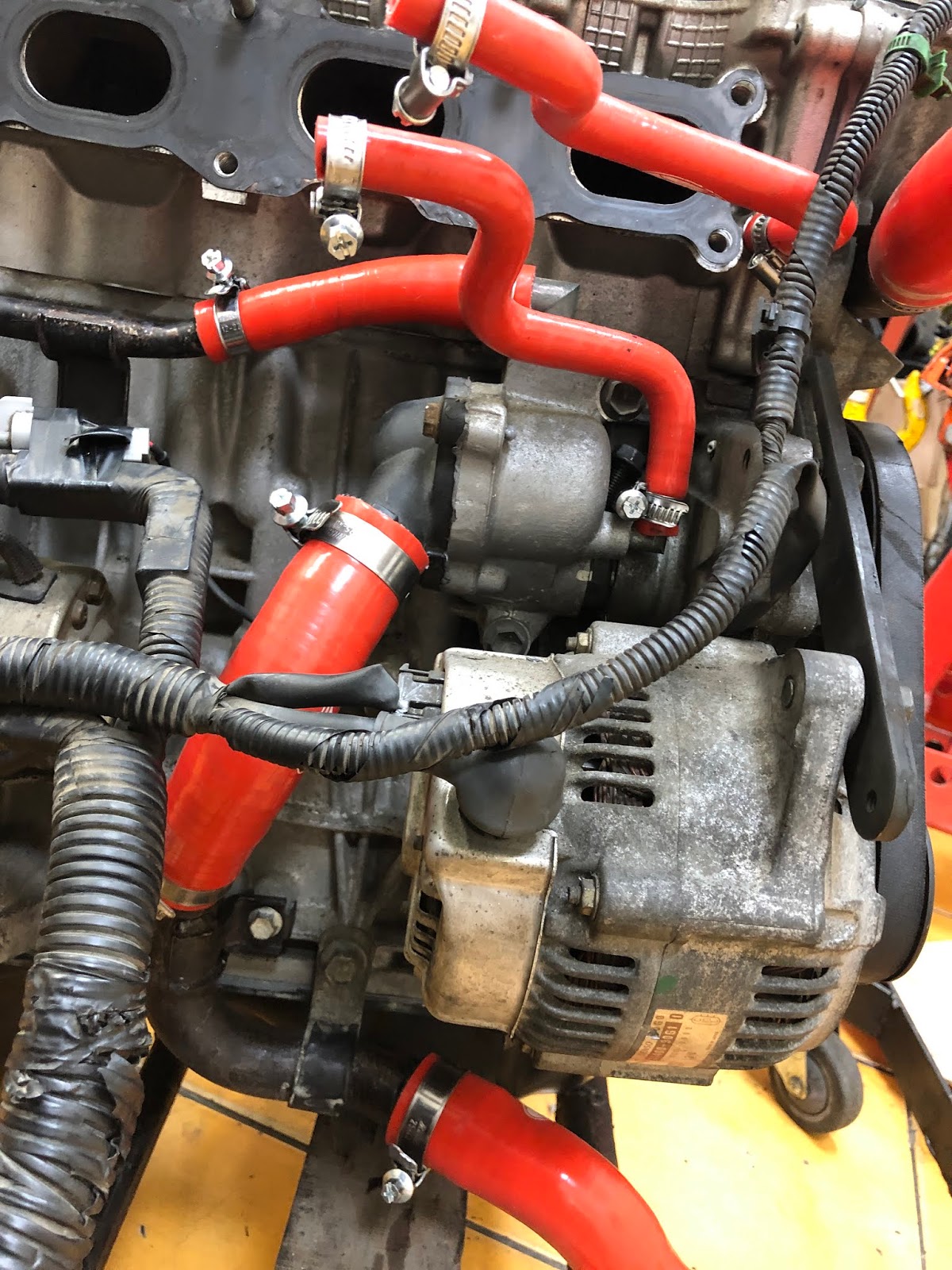 吉普瘋: 三代Jimny翻新與升級～M18A引擎組裝篇