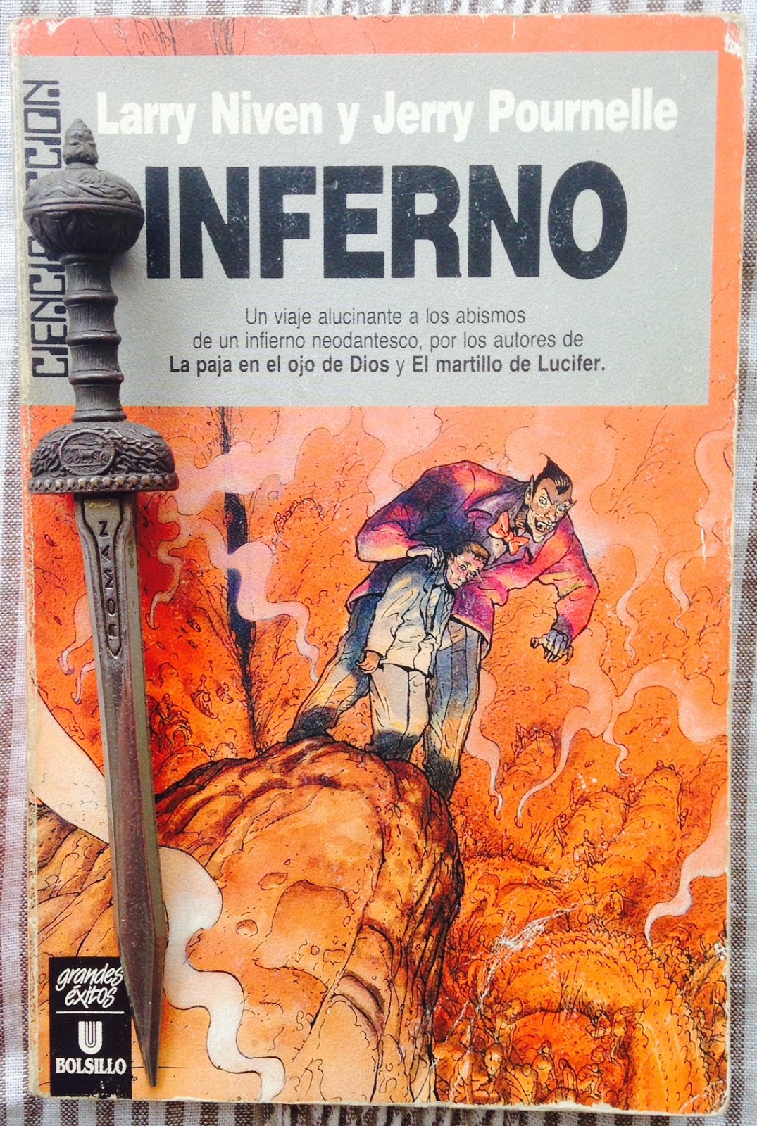 Libros de Olethros: INFIERNO. Larry Niven y Jerry Pournelle
