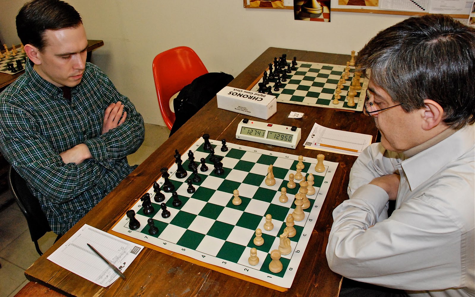 Boylston Chess Club Weblog: BCC PARAMOUNT ROUND 6: BUCKLE DOWN