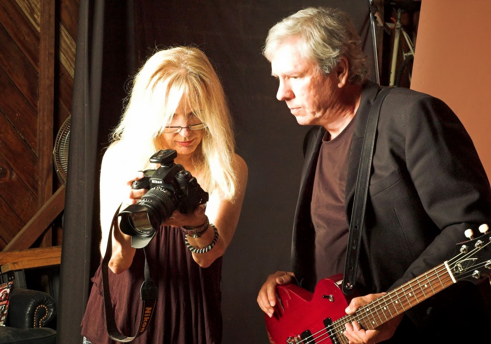 Fast Film: LESLIE KNAUER-- 38th BEST ROCK SINGER EVER!