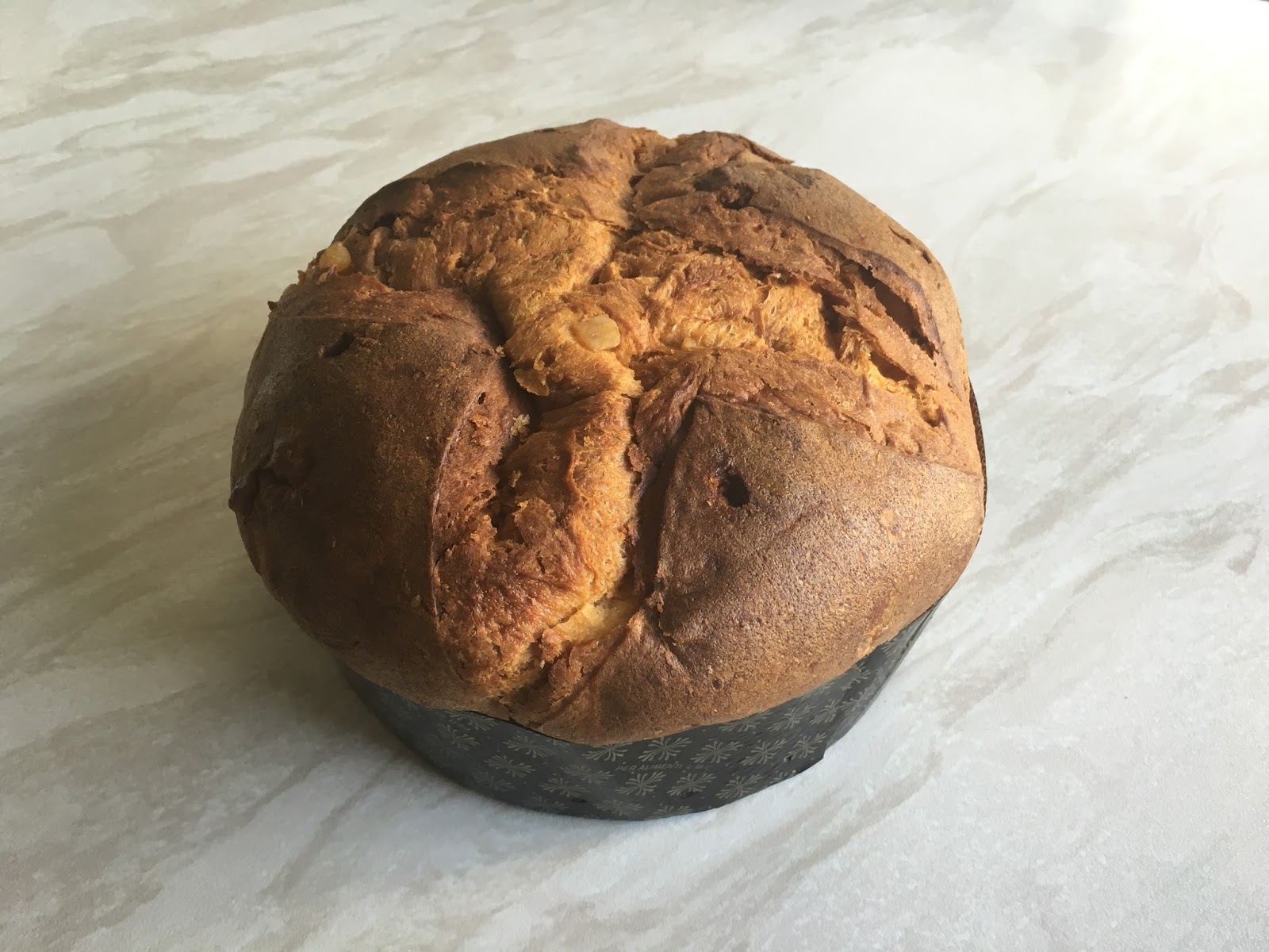Reaching for Refreshment : Review- Chiostro Di Saronno Panettone Al ...
