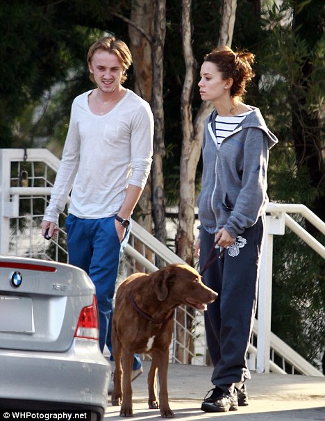 Super Hollywood: Tom Felton And His Girlfriend Jade Olivia Pictures ...