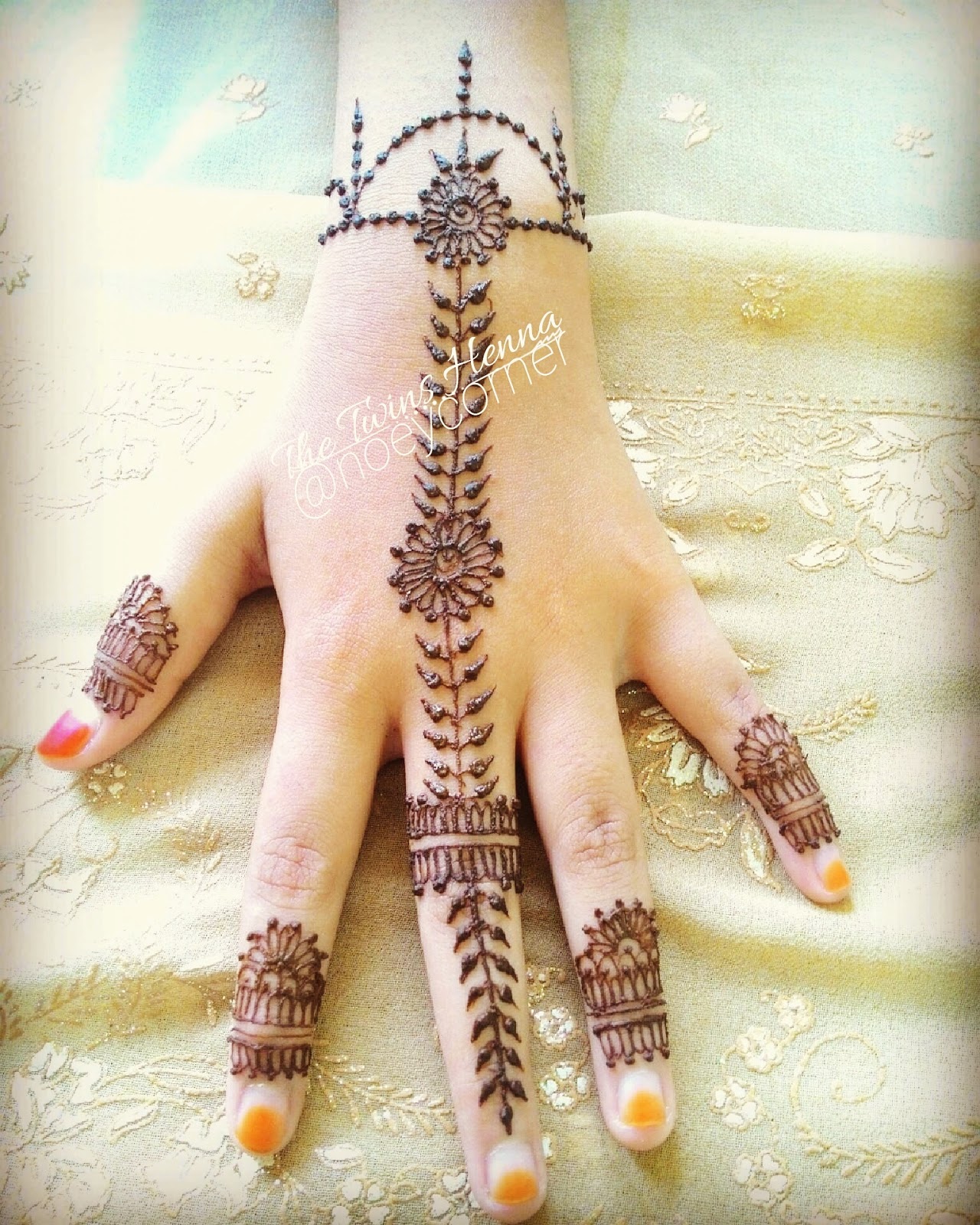 Twins Henna: Fun henna