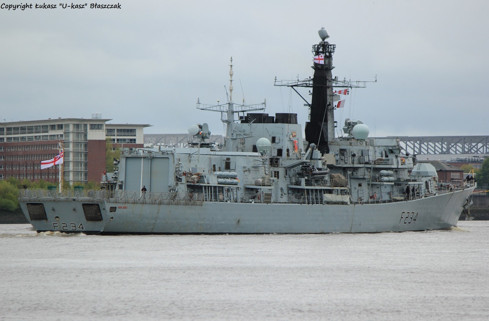 W obiektywie shipspottera czyli z migawką nad portową sadzawką: Z cyklu ...