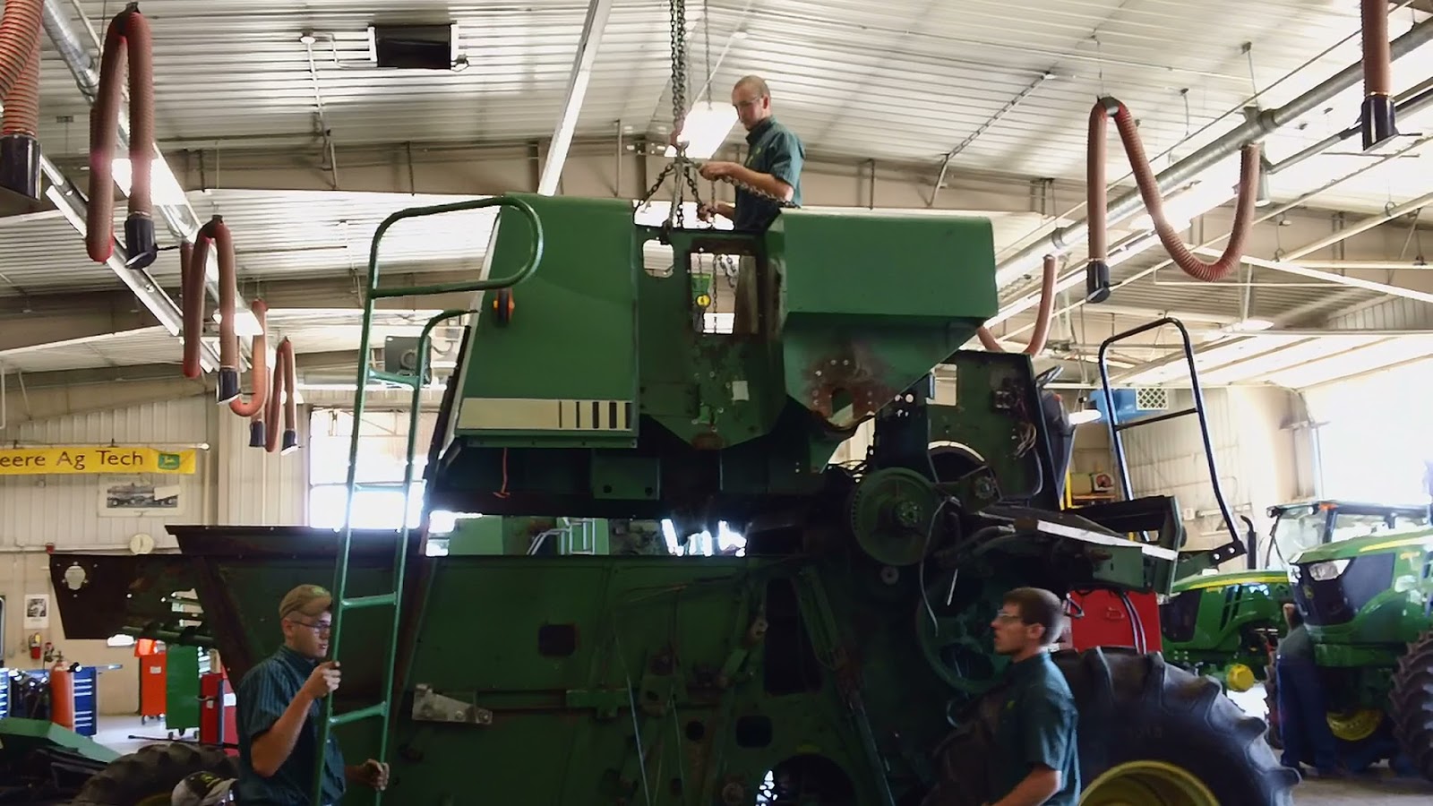 John Deere TECH Calmar: Fundamentals and Safety Class Highlights