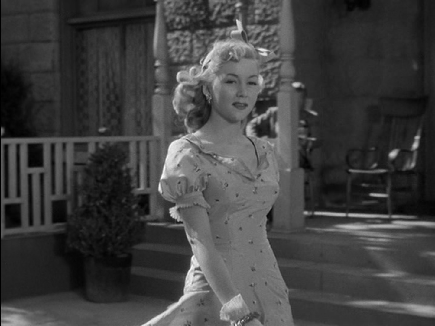 Holiday Film Reviews: It's A Wonderful Life