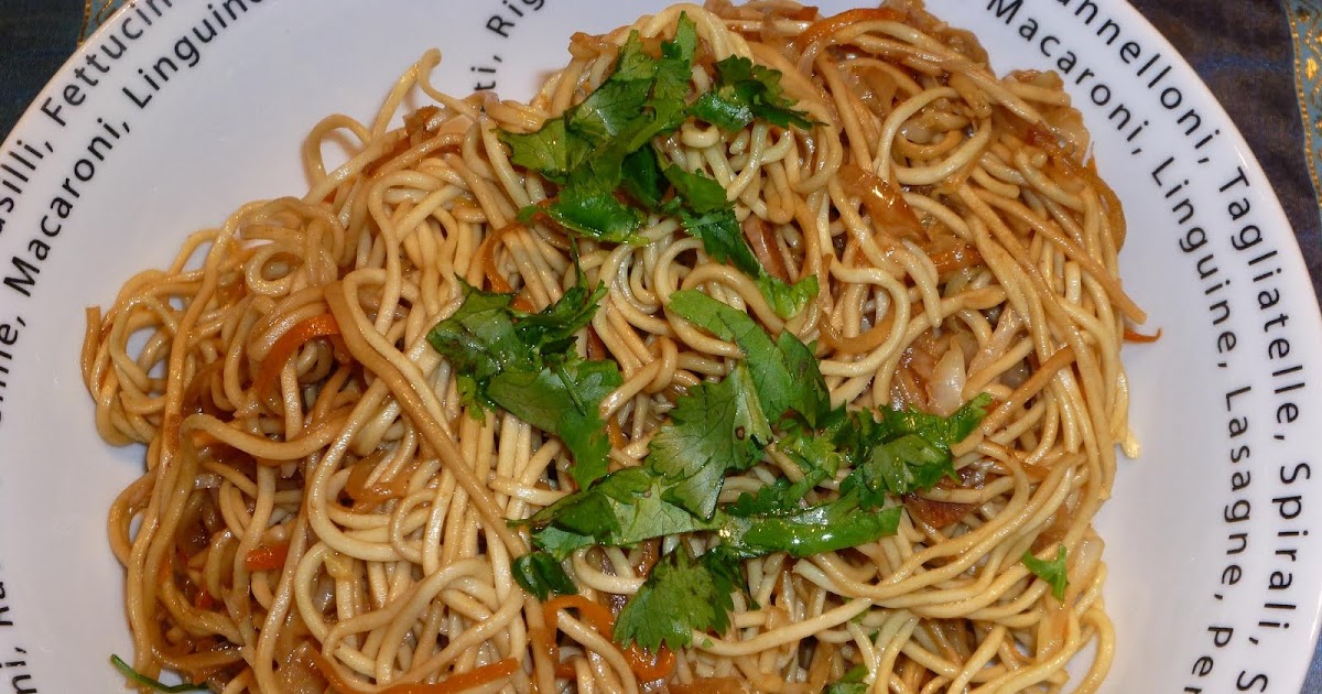 Saveurs et Expériences : Mines Frit Mauriciennes & Sauce à l'Ail