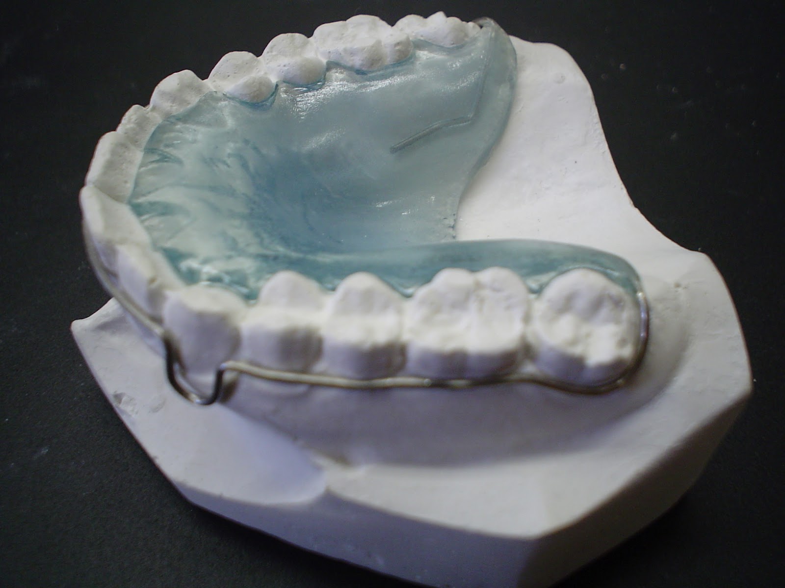 HM PRÓTESE ODONTOLÓGICA