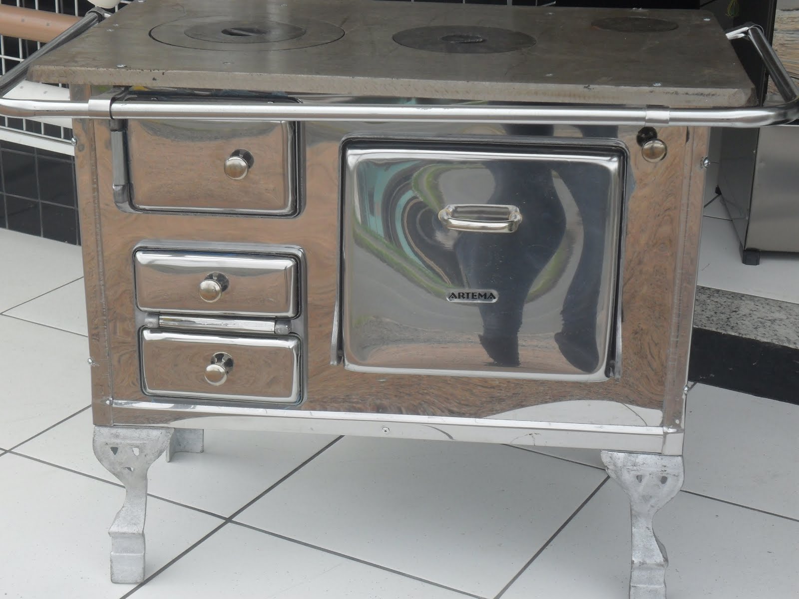 Marmoraria Estrela: FOGAO A LENHA INOX BRASLAR