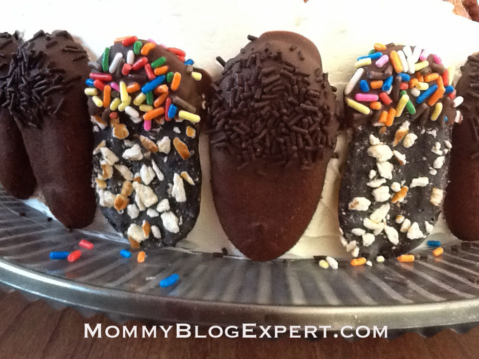MOMMY BLOG EXPERT: Very Random Birthday Cake Recipe Fun Creative Baking ...