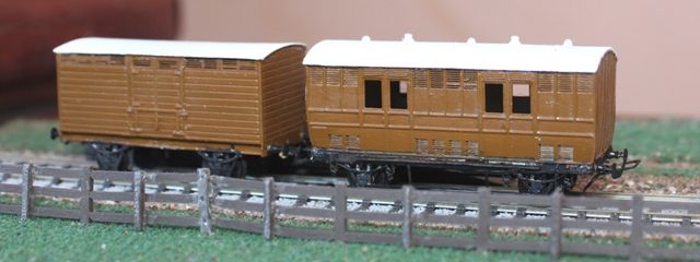 Return of the Sith - Sithlord's Railway Blog: Painted GER Wagons