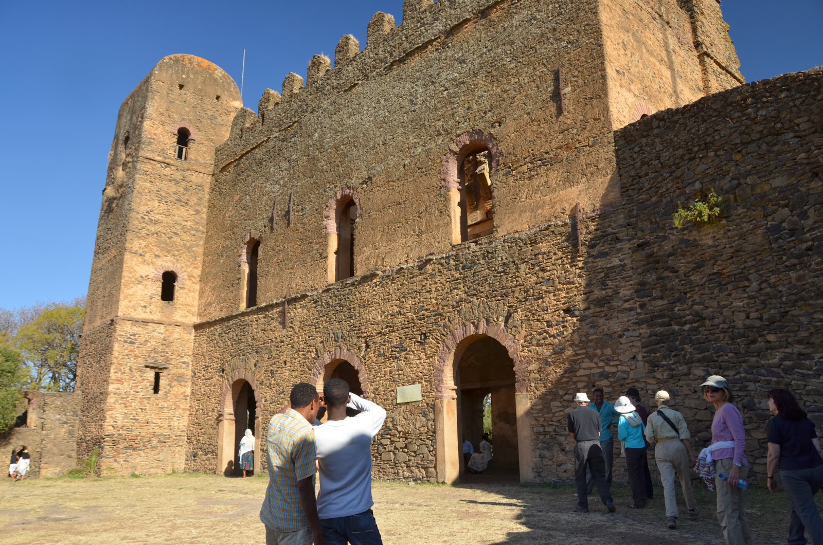 Suitcase and World: Exploring Gondar.