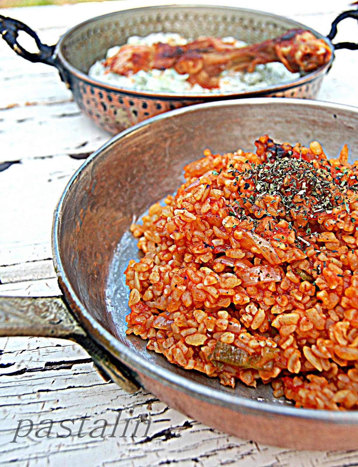 PASTALİN...: NANELİ YOĞURT YATAĞINDA ACILI TAVUK...