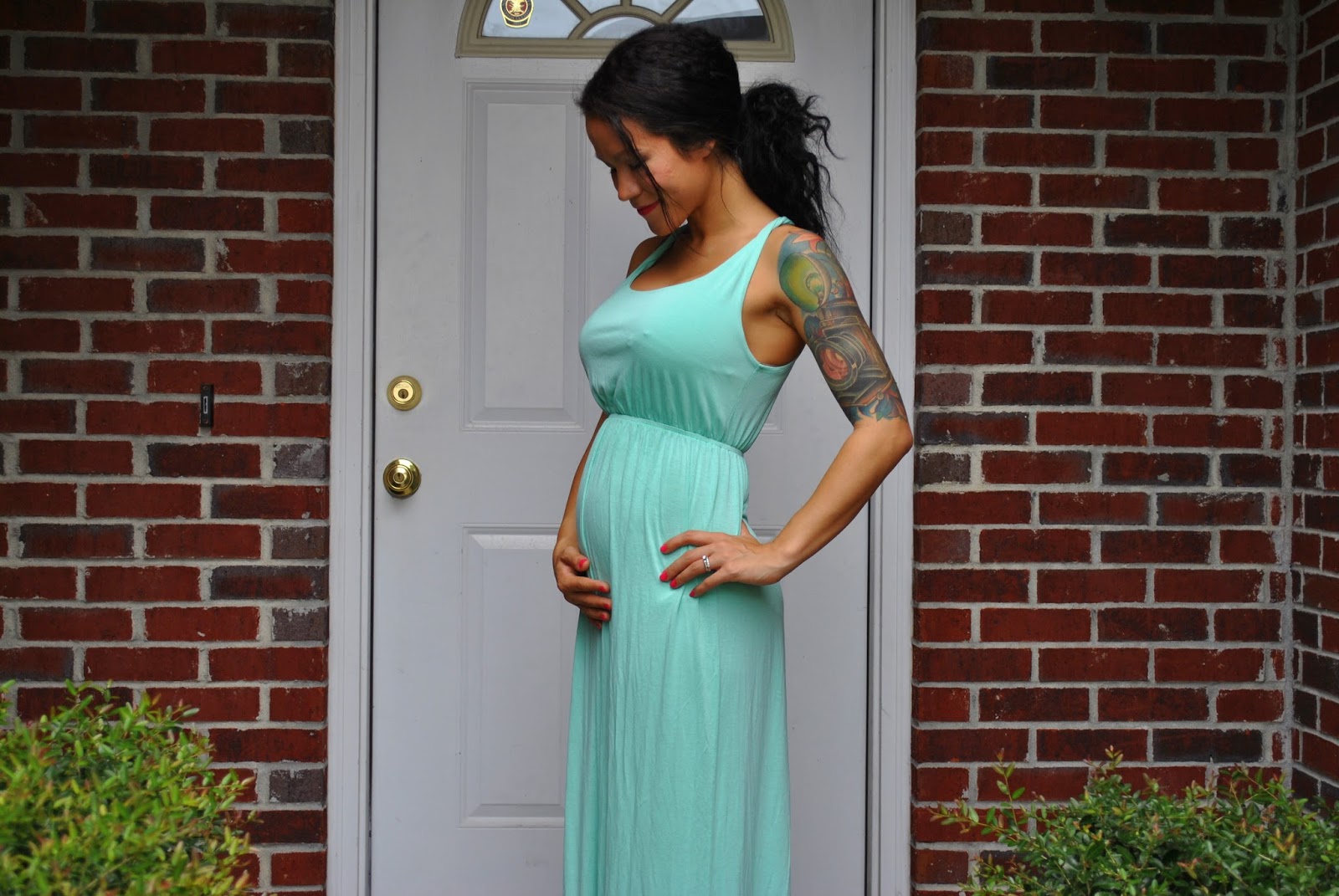Diary of a Fit Mommy: Styling Your Baby Bump! 20 Ways to Dress Your Bump