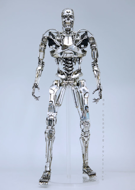 toyhaven: Review 1: Hot Toys Terminator Genisys 1/6th scale ...
