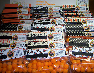 A Card Retreat: Classroom Halloween Treats