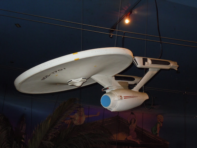 Hollywood Movie Costumes and Props: Starship Enterprise model from Star ...