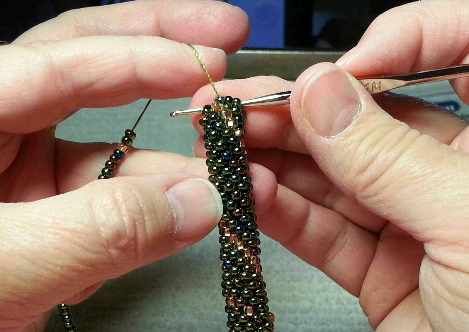 Four Miles North of Nowhere: Crocheting with beads...