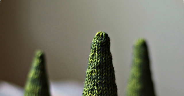 Resilient Knitter: Knitting Pattern: Jack Pine Tree