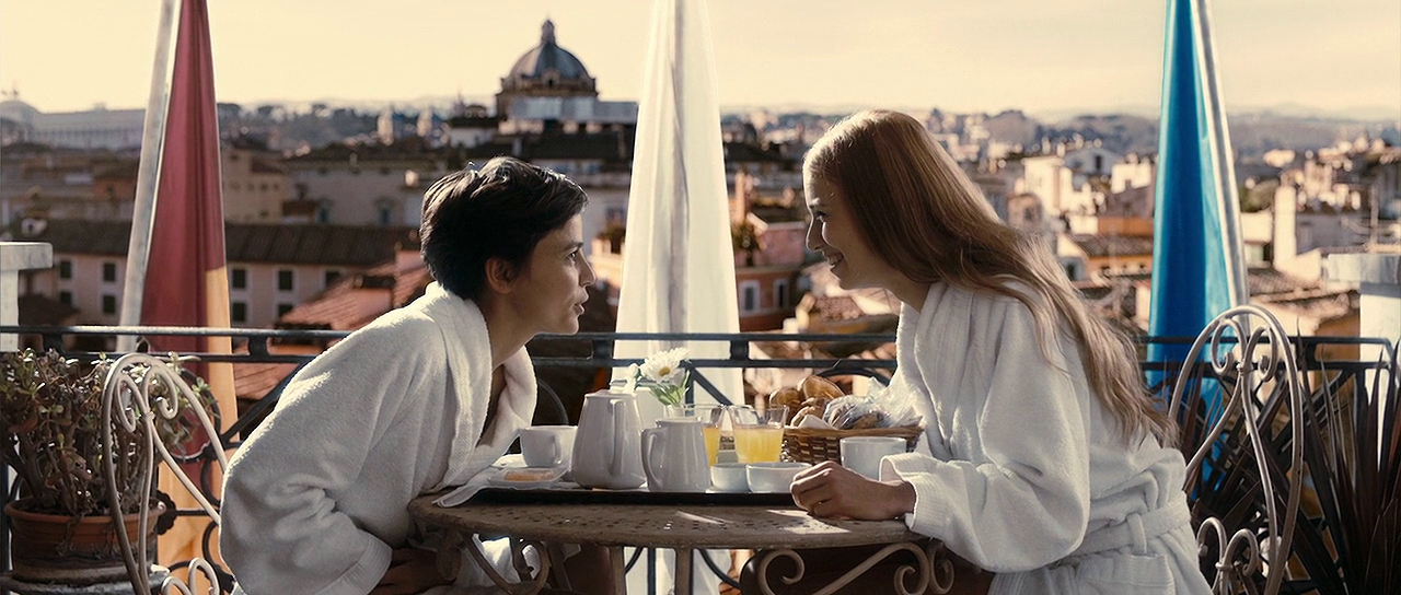 Cinéma Saigon: Room in Rome (2010)