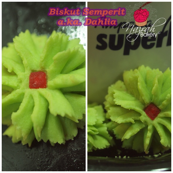 NAZRAH BAKERY: BISKUT SEMPERIT aka DAHLIA