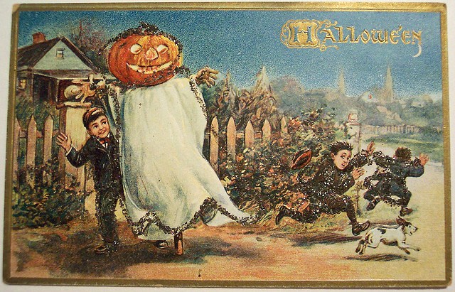 A Nostalgic Halloween: Vintage Pumpkin Ghost Postcard