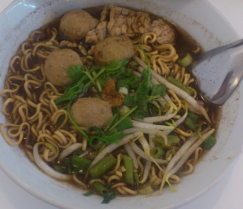 (Eat to Live) or (Live to Eat): Thai "Maggie Mee"