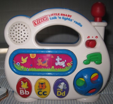 JuaiMurah: Vtech Little Smart Talk n Lights Radio