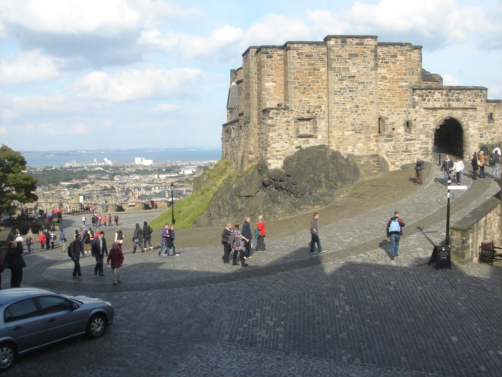 Undiscovered Adventures of Helen: Edinburgh Castle