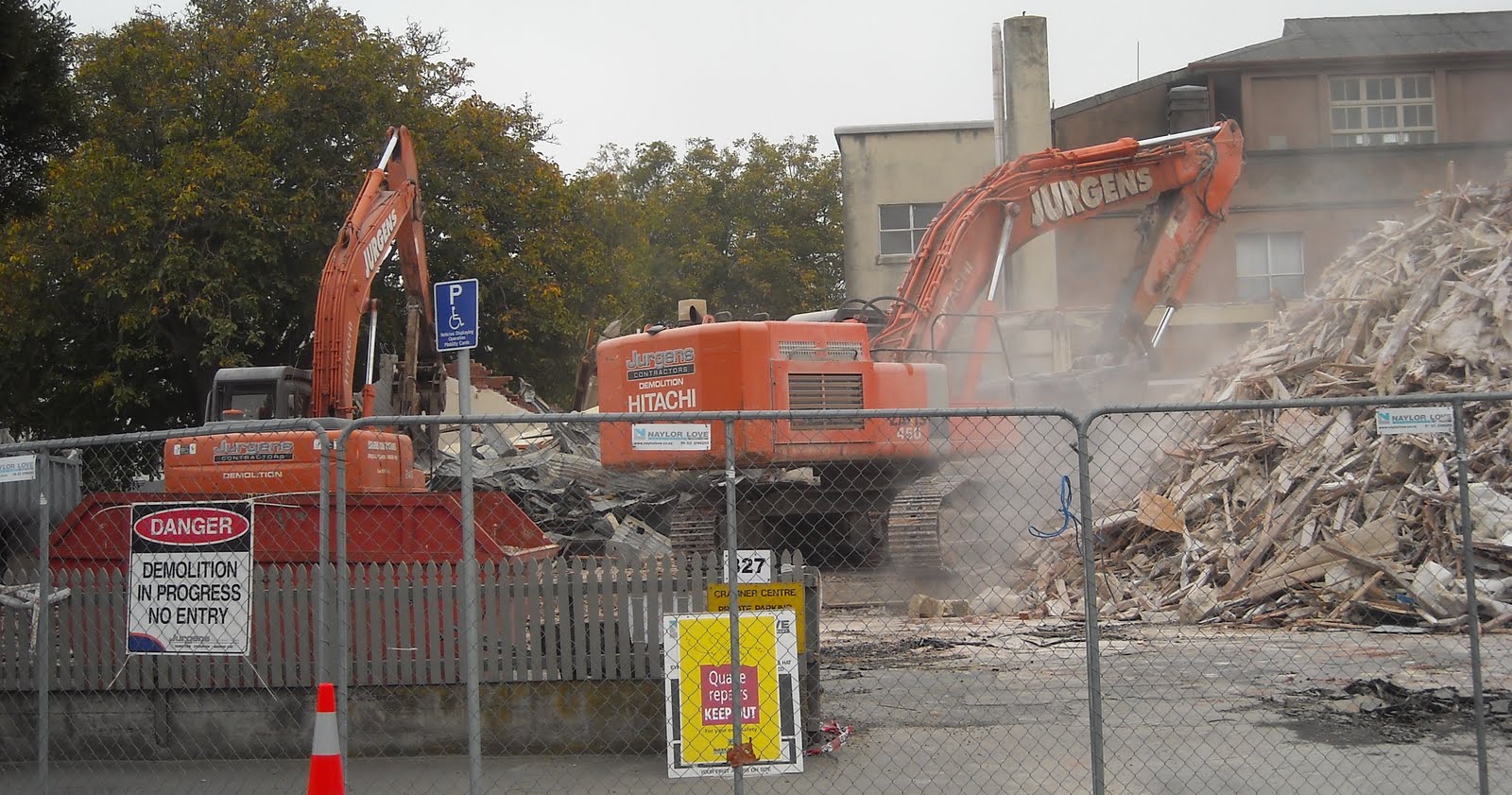 Woza Wanderer: Killer Quake. Cranmer Centre Demolition, Christchurch CBD