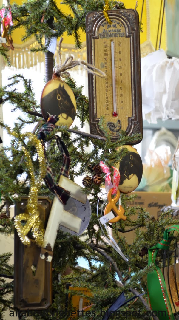 All About Vignettes: Vintage Finds at Sweet Clover Barn