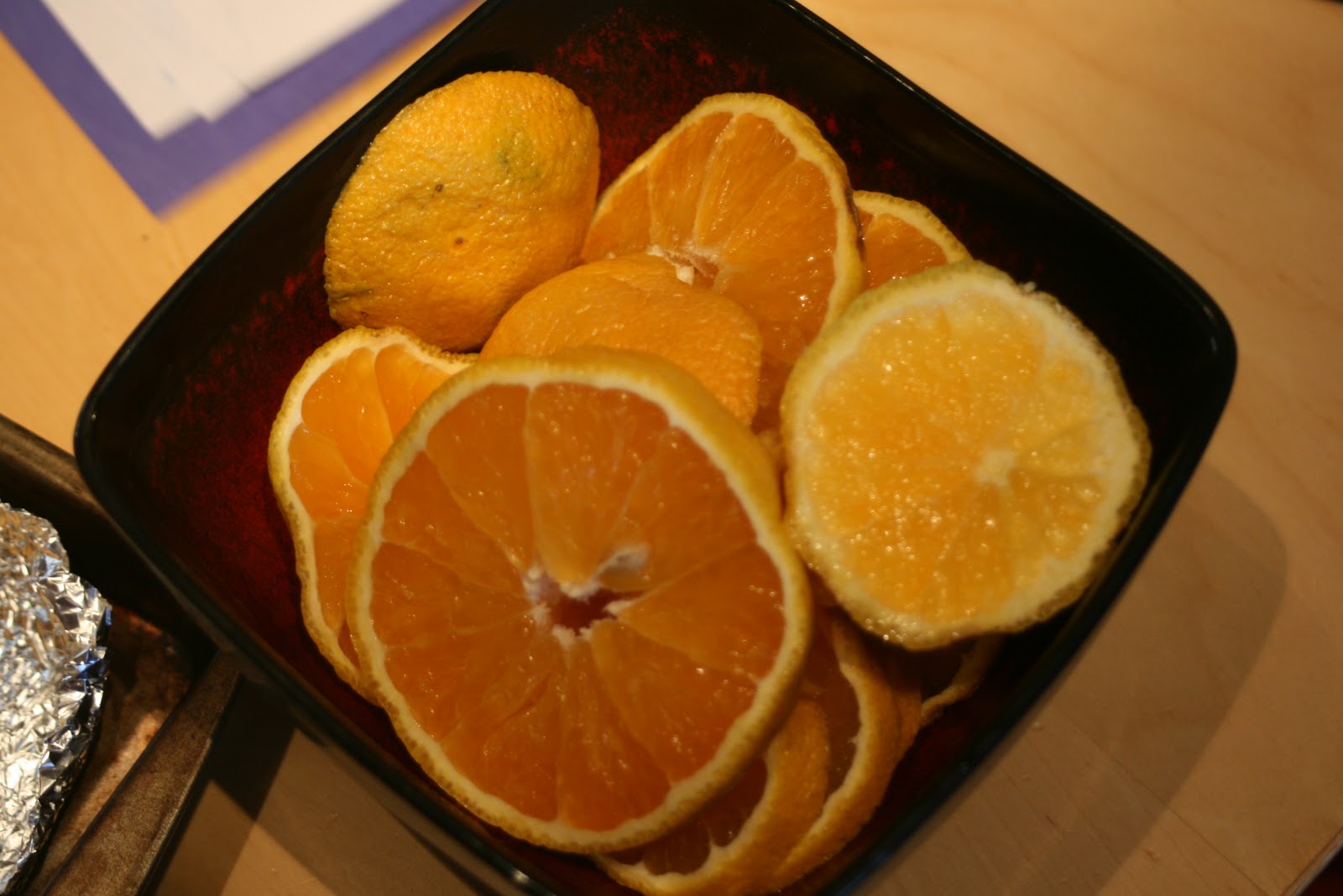 The Little Backyard Farm: Orange slices as a tree decoration