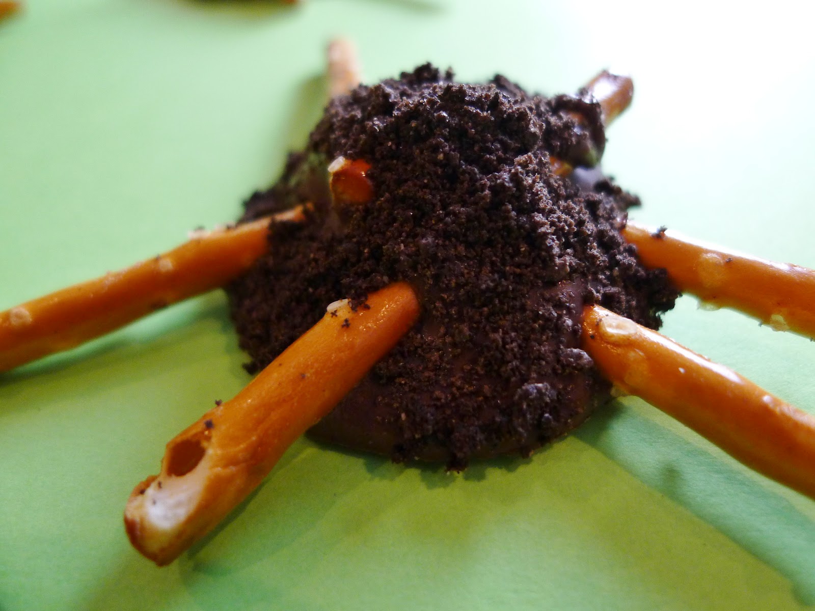 Sugartown Sweets: (Gummy) Worms On A Stick!