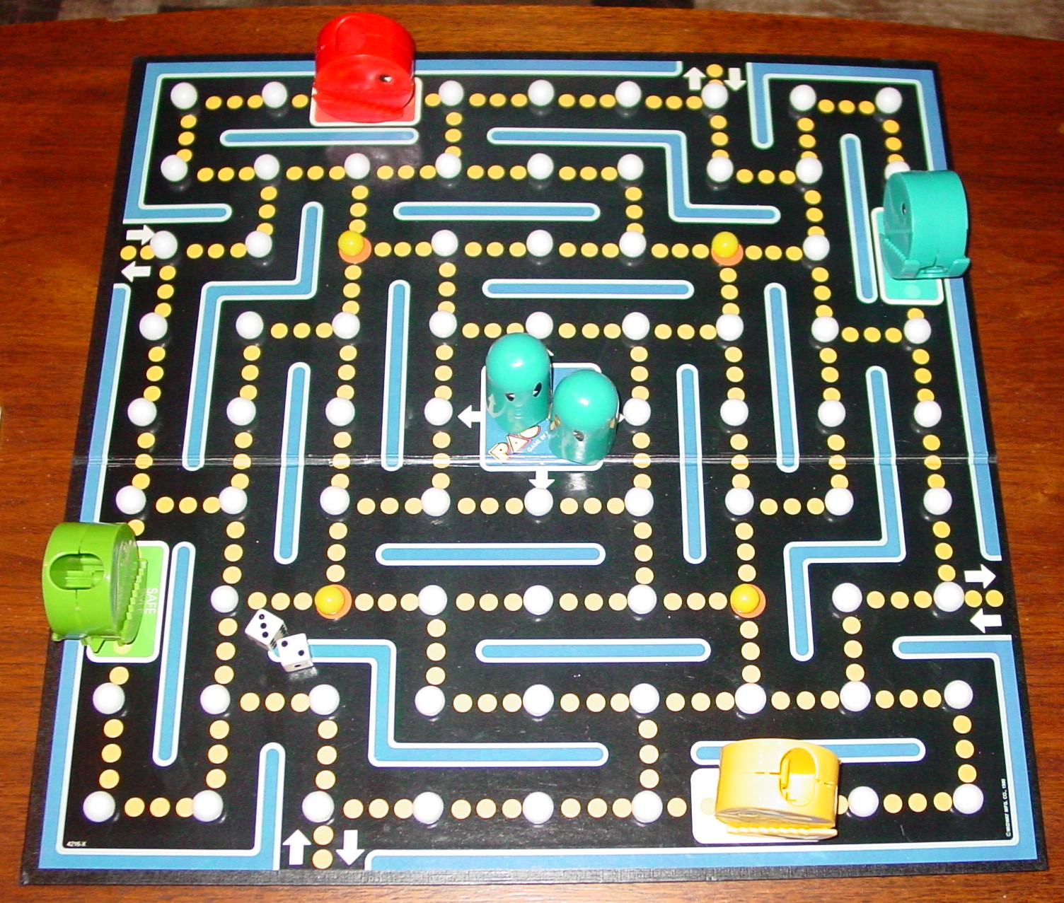 Garage Sale Finds: Leftovers Day 15 -- Milton Bradley Pac-Man Board Game