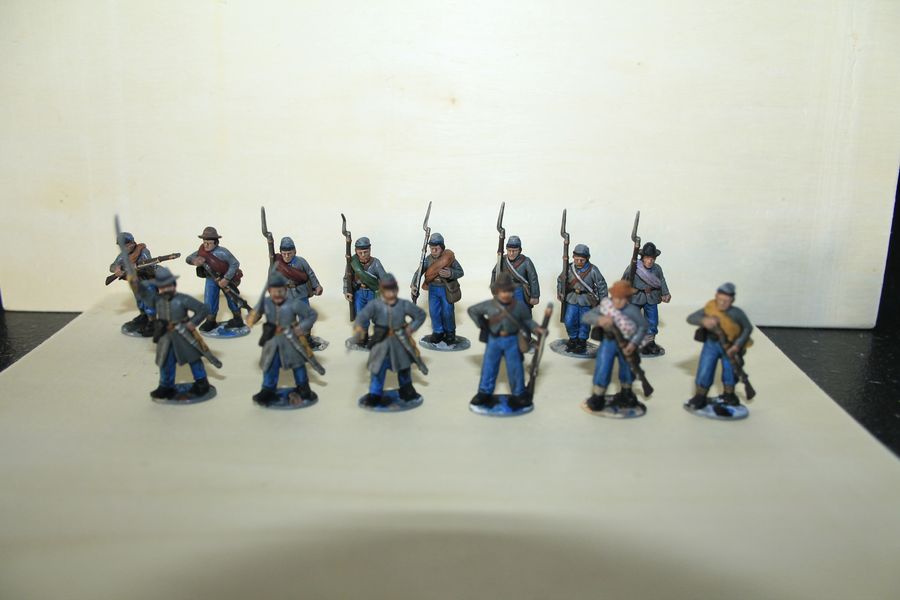 Tom's Miniatures in 1/72: Perry Miniatures ACW Confederate-Infantry 28 mm