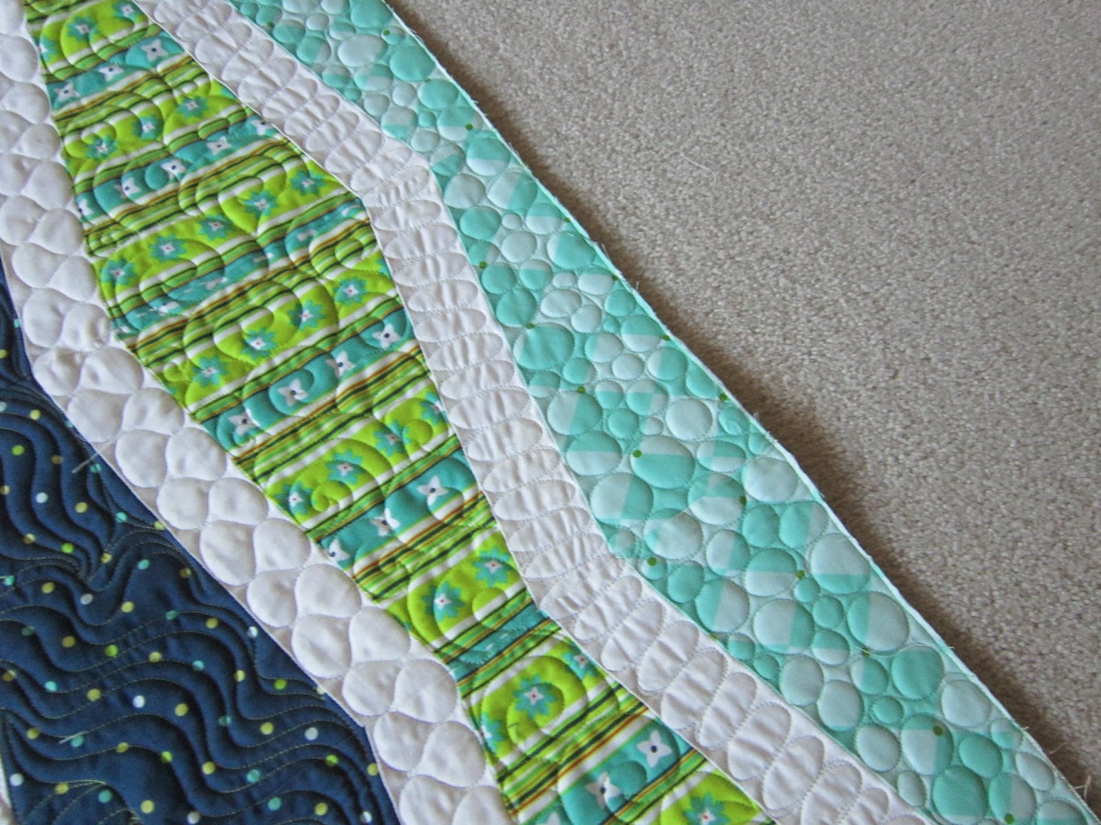 Quilting Is My Bliss: Wave Quilt