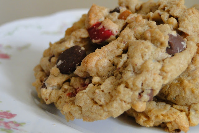 Windy Meadows Farm: farmhouse monster cookies...