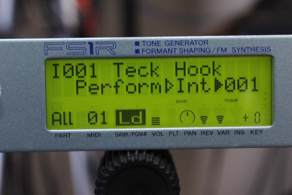 MATRIXSYNTH: Yamaha FS1R 8 Operator FM Synthesizer Module with Formant ...