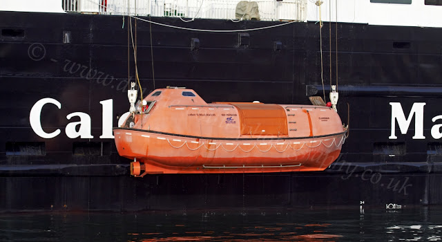 Dougie Coull Photography: Finnarrow and MV Clansman in Greenock