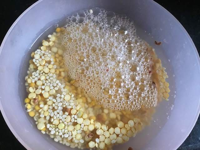 Kara Vadai | Pattani Paruppu (Yellow Split Peas) Bonda