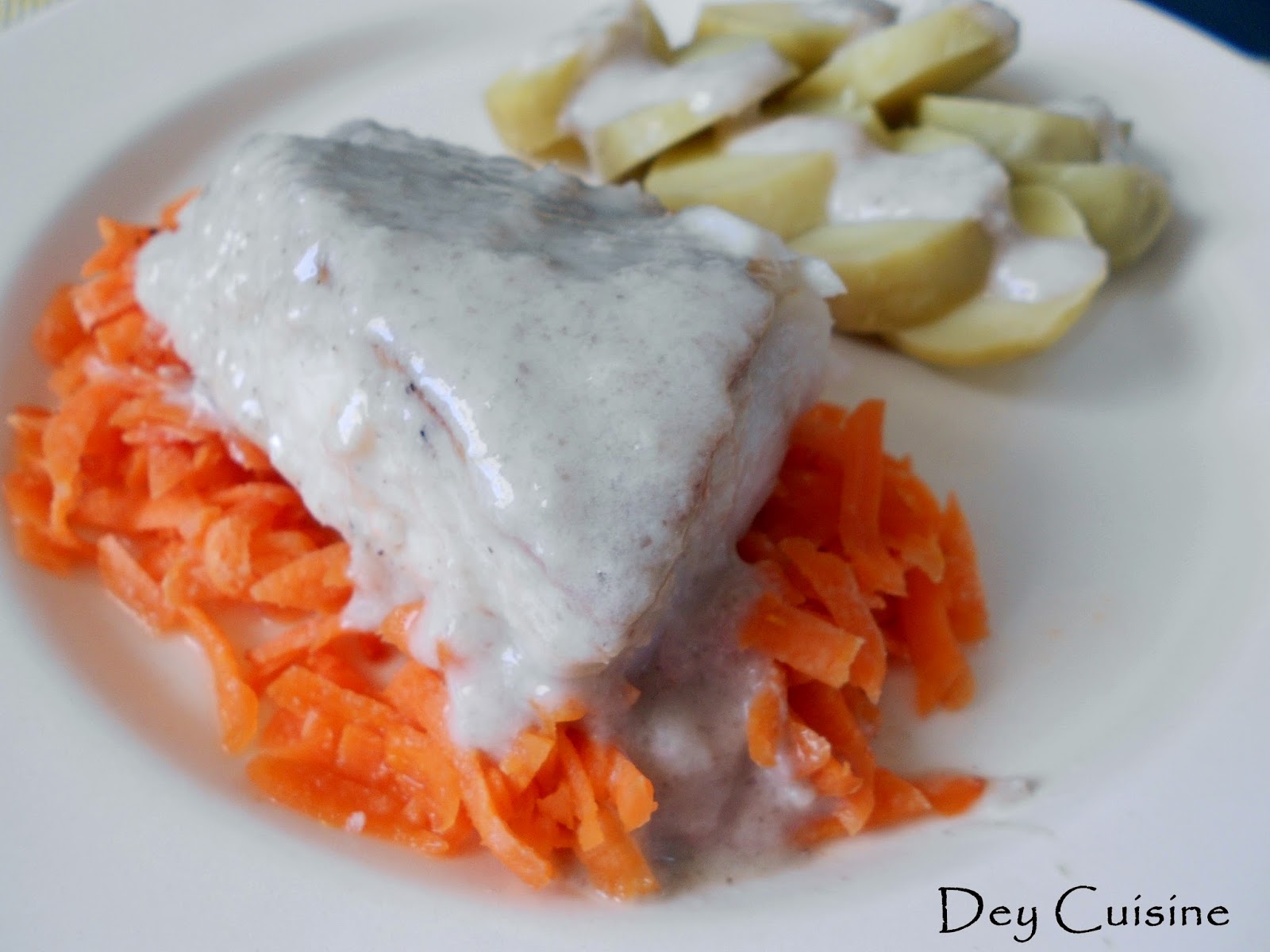 Dey cuisine: Filets de lieu noir, crème au vin blanc