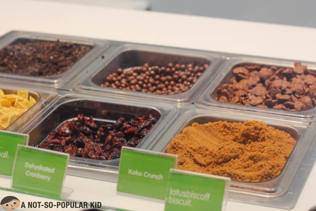 Llao Llao's Yummy Yogurt in Mall of Asia - A Not-So-Popular Kid | Food Blog