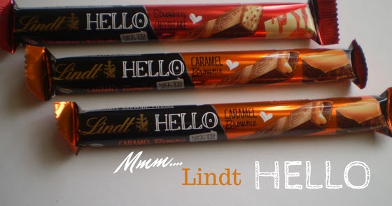 Mmm..Lindt HELLO Chocolate Sticks - Blue Poinsettia